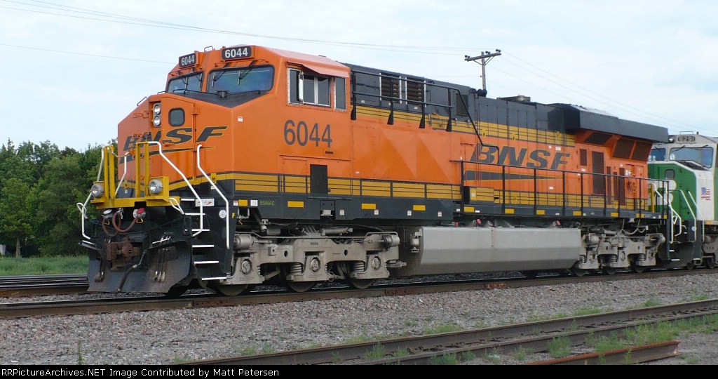 BNSF 6044